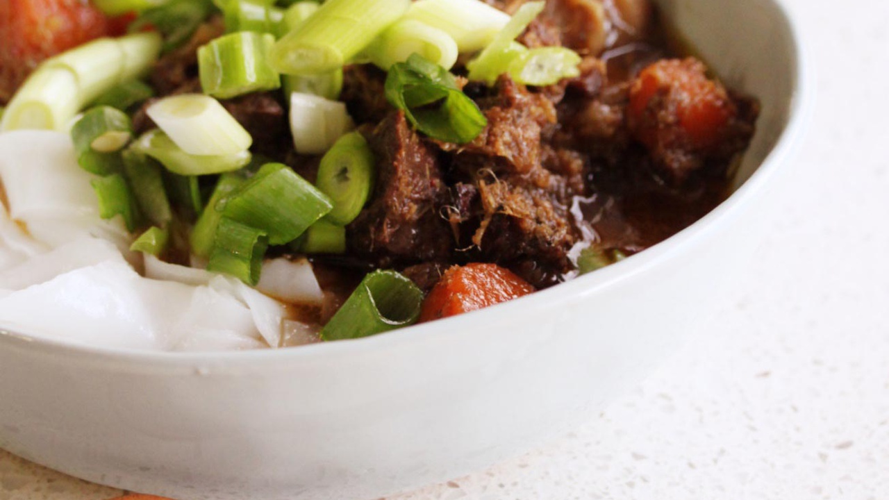 Spicy Ginger Beef Stew with Lemongrass Recipe - Fresco
