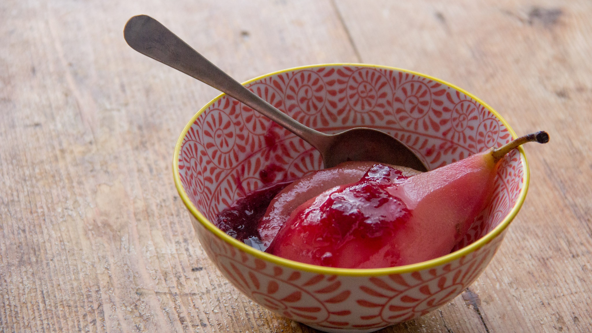 Tea-Poached Pears Recipe - Fresco