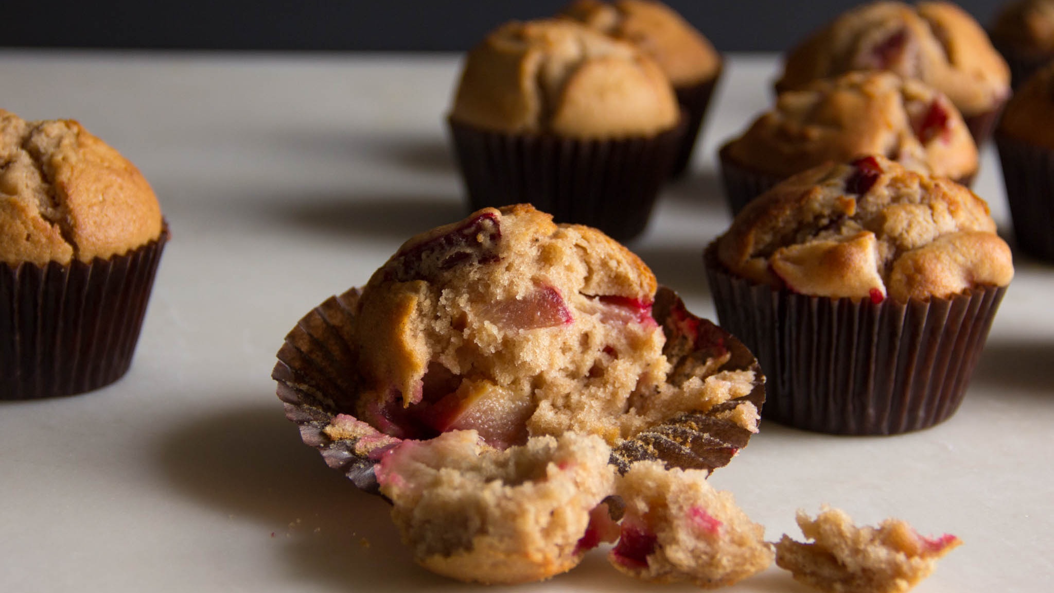 Cinnamon Plum Muffins Recipe - Fresco