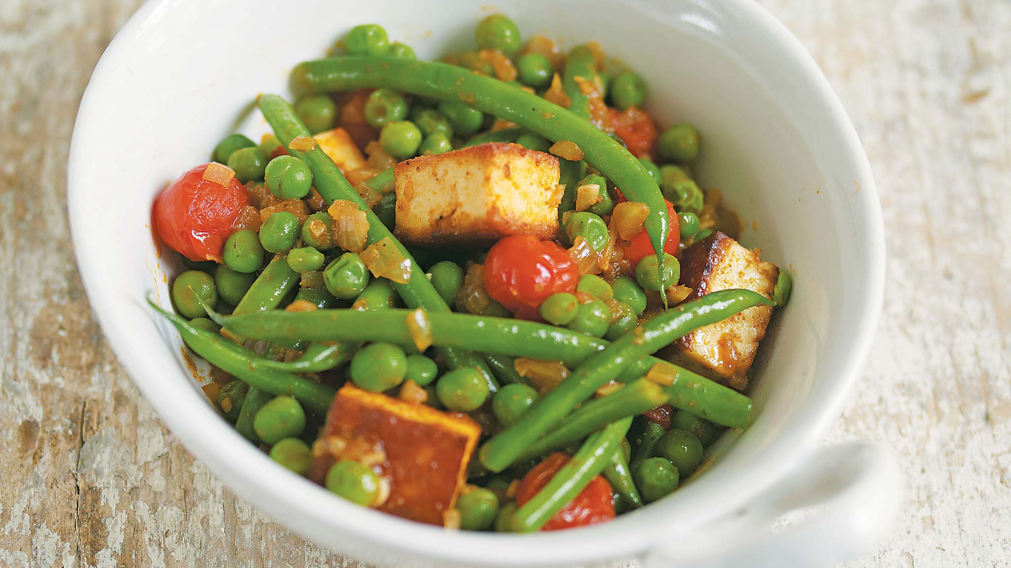 Spiced Paneer with Tomatoes, Peas, and Beans Recipe - Fresco