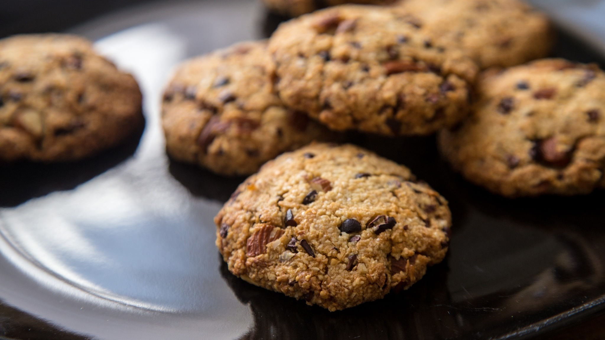 Everything-Free Chocolate Chip Cookies Recipe - Fresco