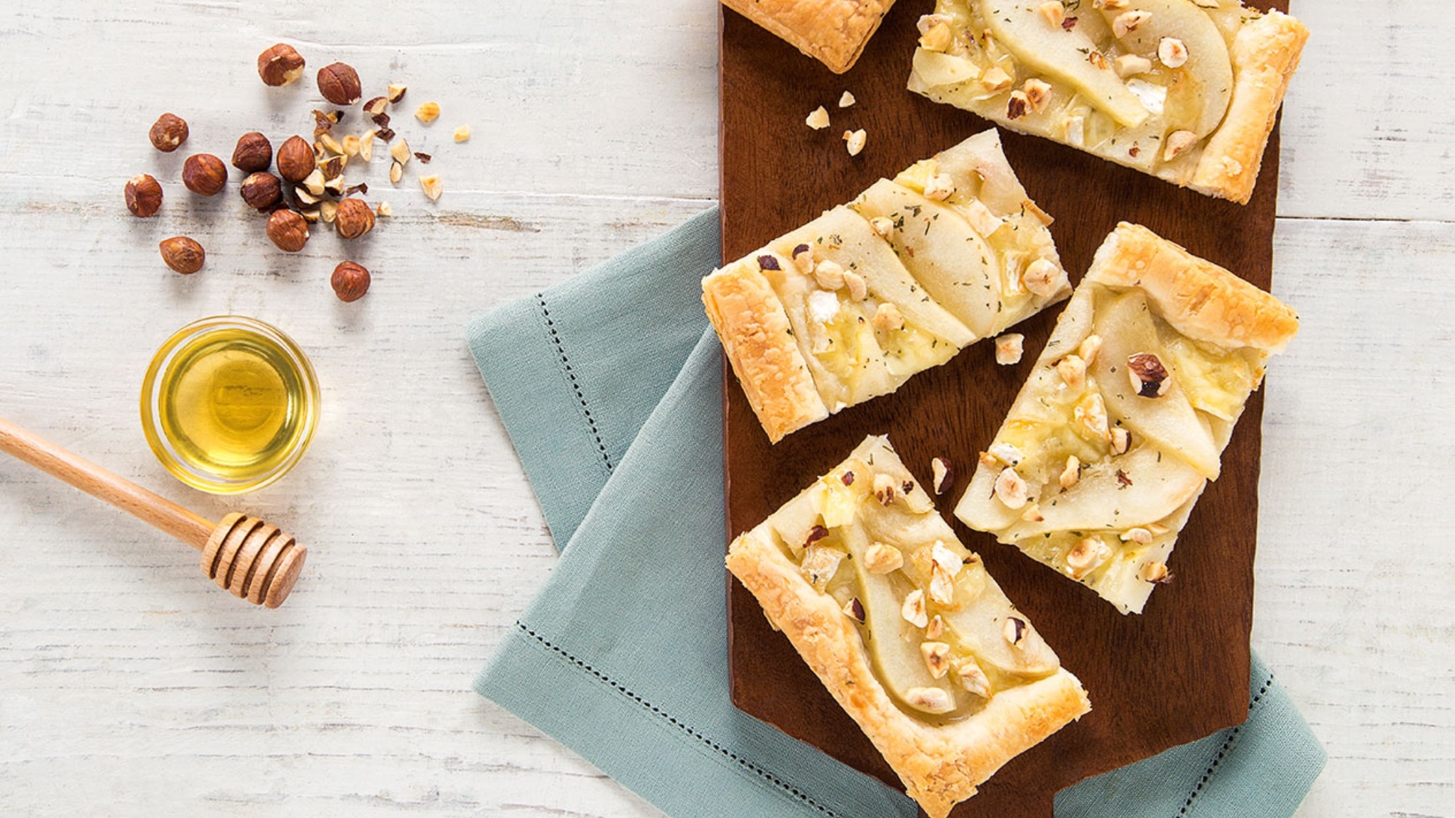 Pear and Brie Tart with Honey Recipe - Fresco