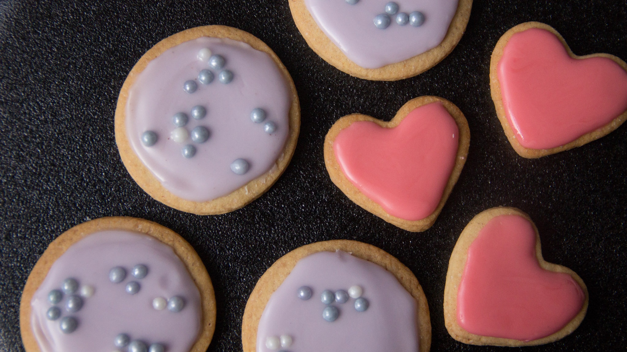 Simple Iced or Stamped Cookies Recipe - Fresco