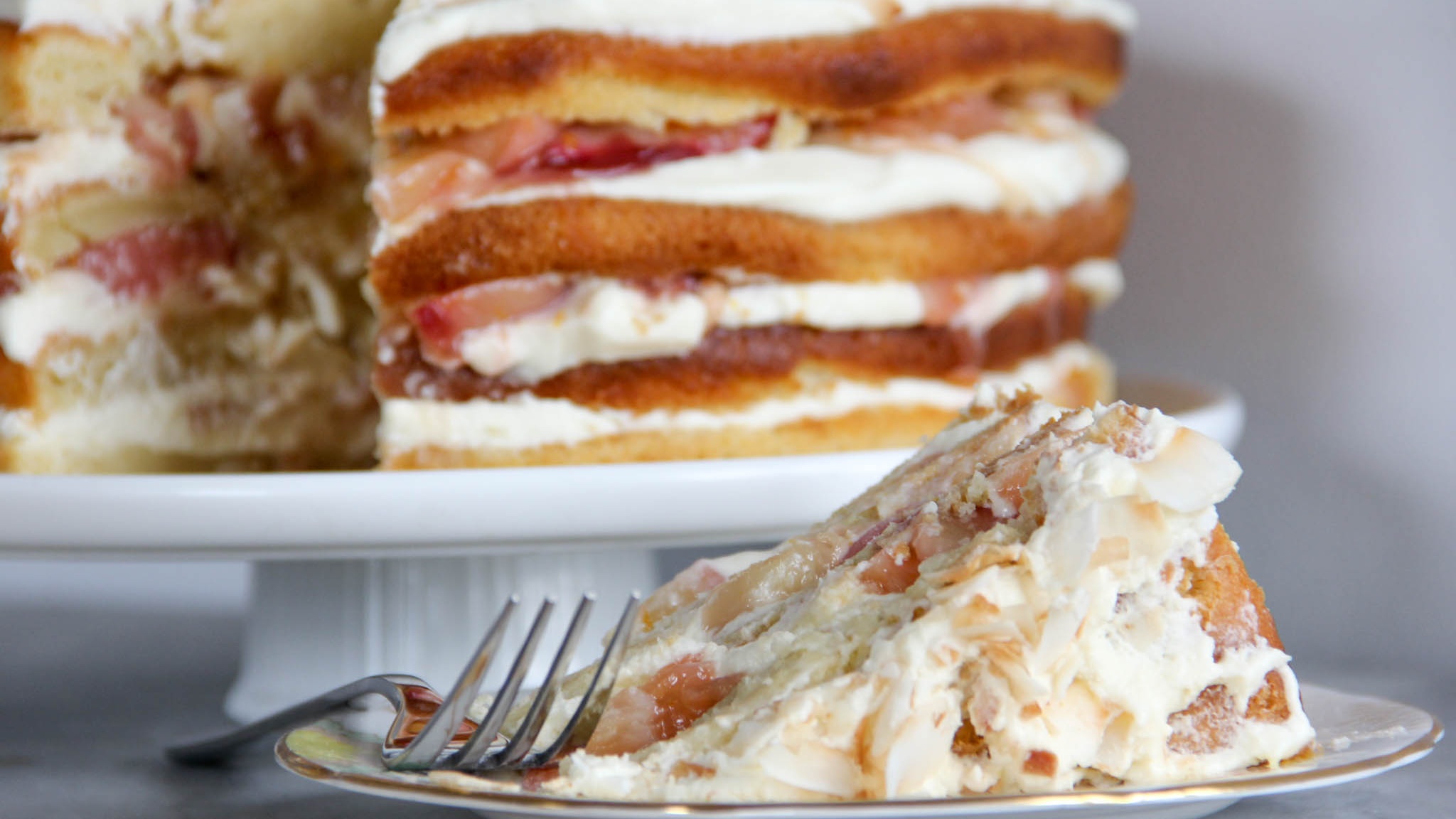 Peaches & Cream Cake Recipe - Fresco