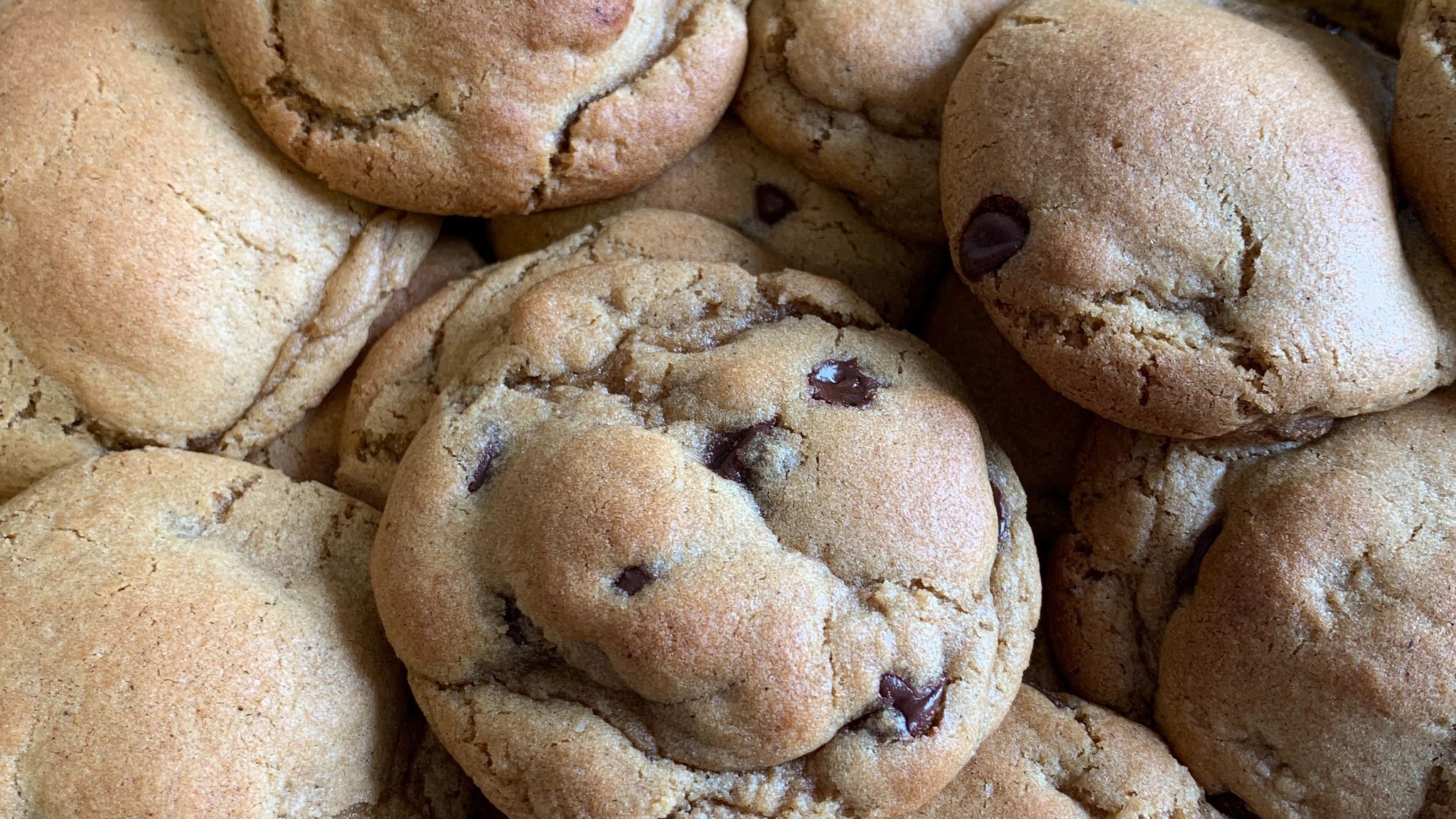 Grandma Favourite's Famous Chocolate Chip Cookies Recipe - Fresco